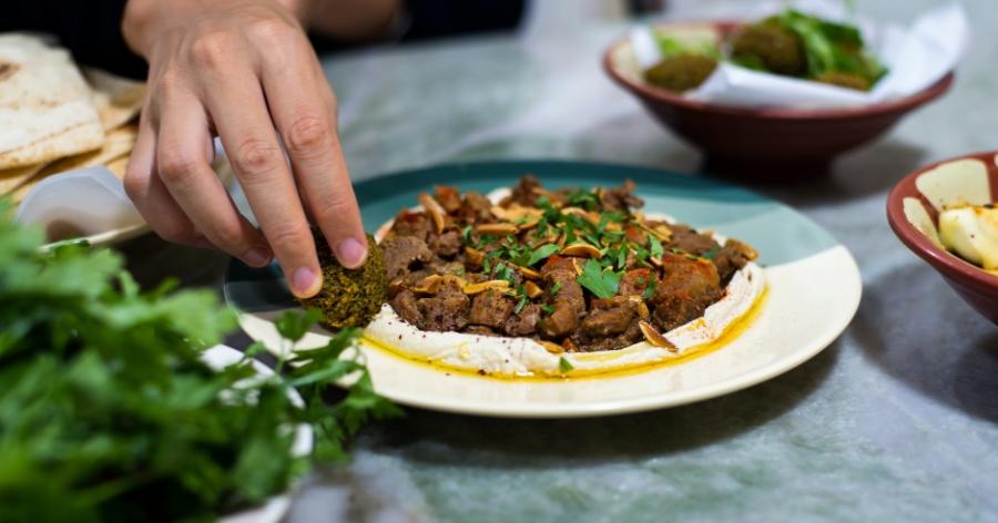 10 comidas árabes que você precisa conhecer